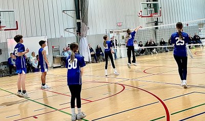 Volleyball Team Kicks Off Season | News | Inly School